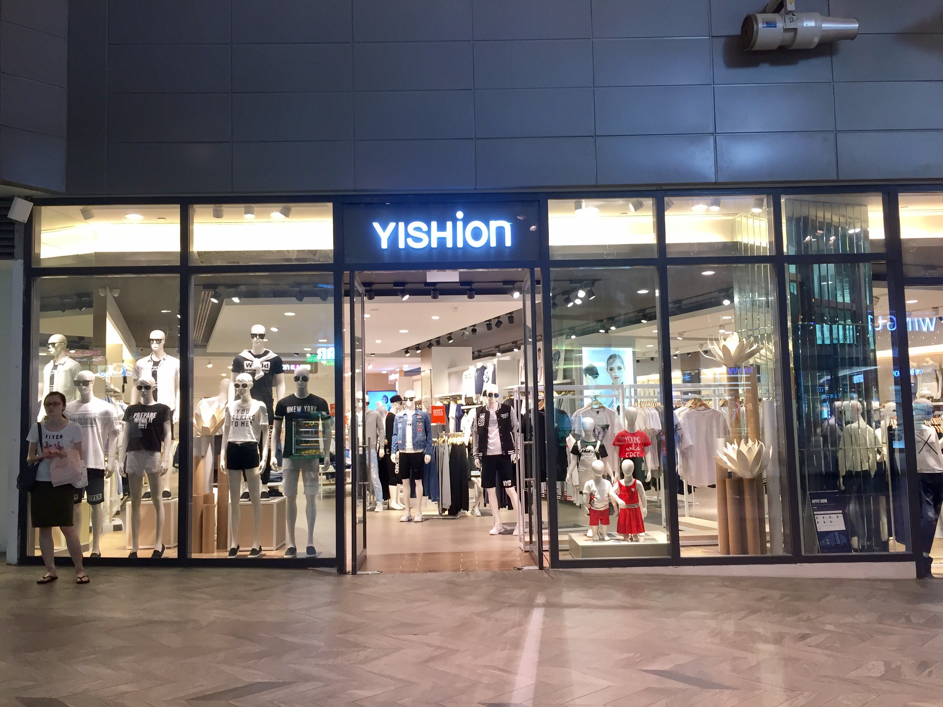 Singapore Service - Clothing - Yishion(Waterway Point) | Nestia