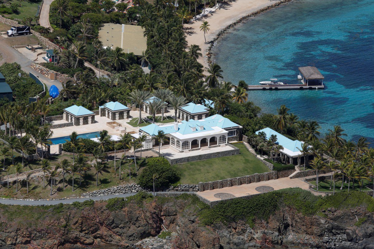 Fbi Raids Jeffrey Epsteins Private ‘paedophile Island In Caribbean As