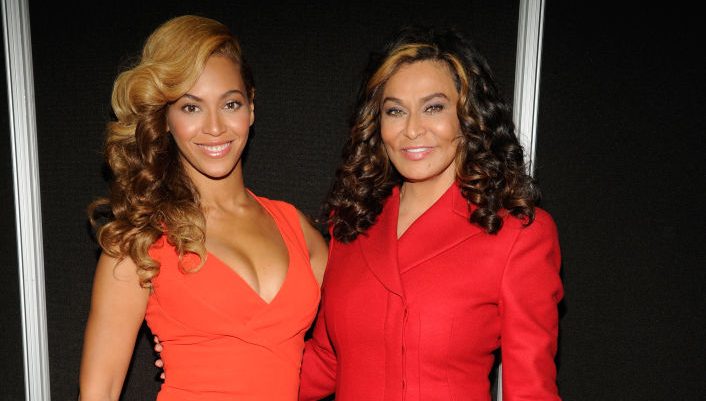 Beyoncés Mum Tina Knowles Lawson Says Uncle Johnny Is ‘smiling From