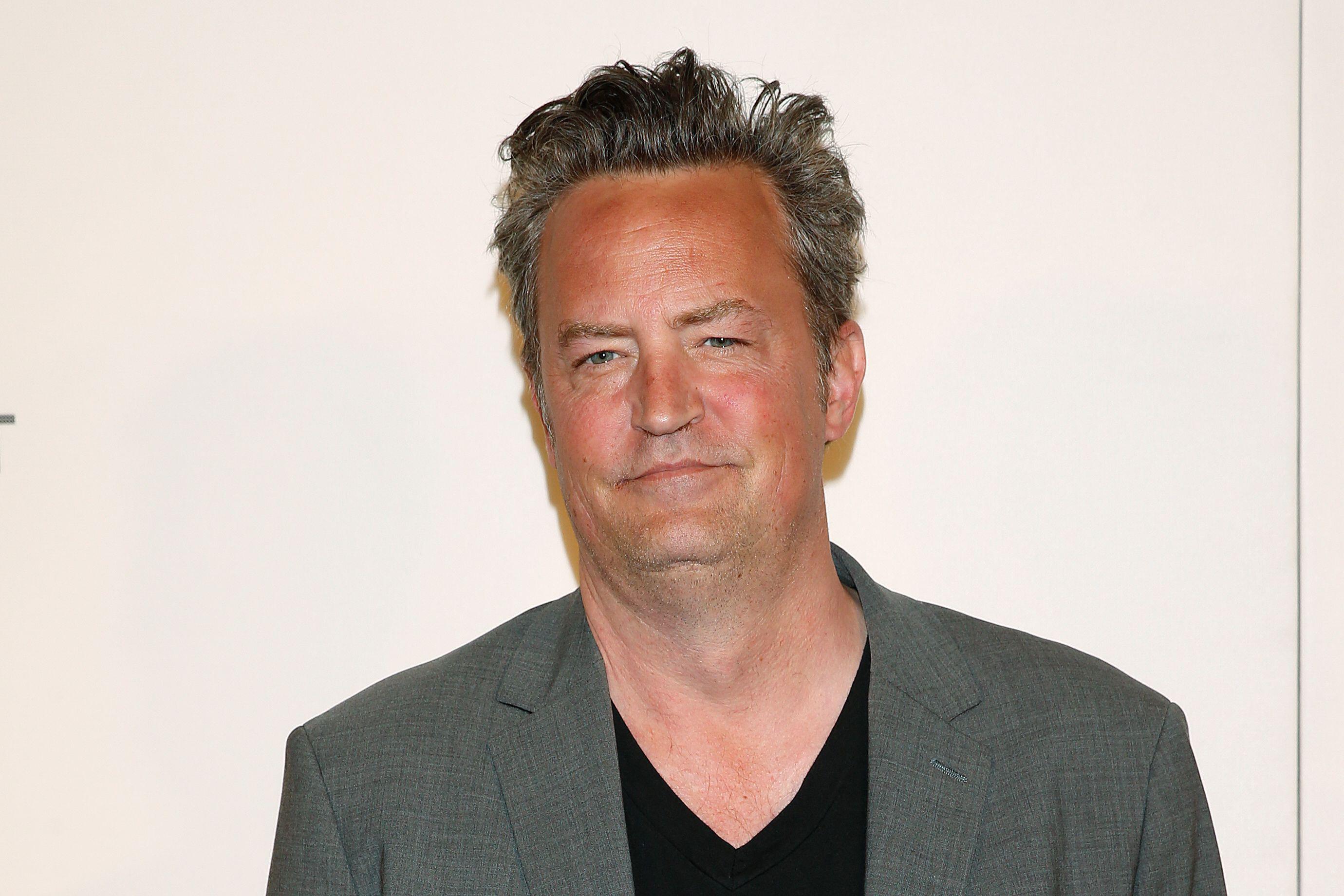 Matthew Perry Struggled To Work With Jennifer Aniston After She matthew-perry-struggled-to-work-with-jennifer-aniston-after-she