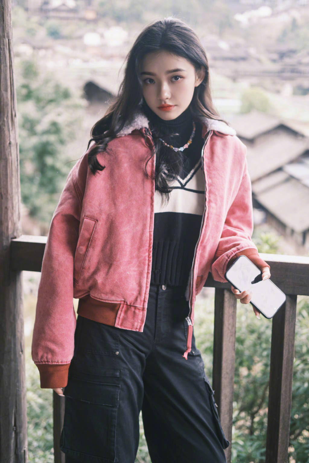 林允情人节晒日常随拍 粉嫩穿搭软萌可爱好少女 Nestia