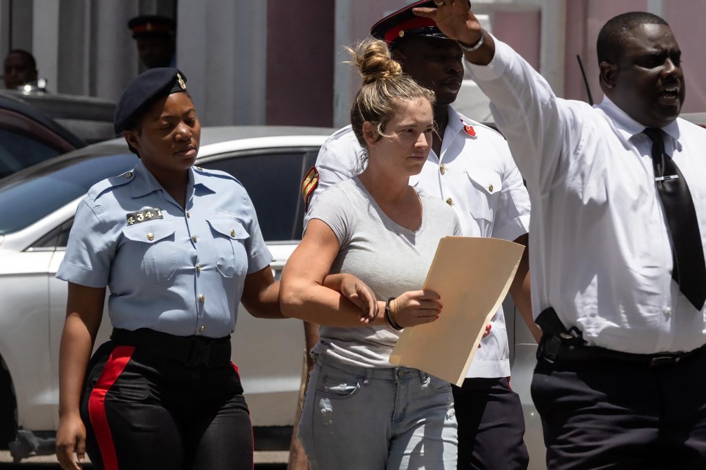 Ex-beauty queen Lindsay Shiver claims ex-NFLer husband she allegedly ...