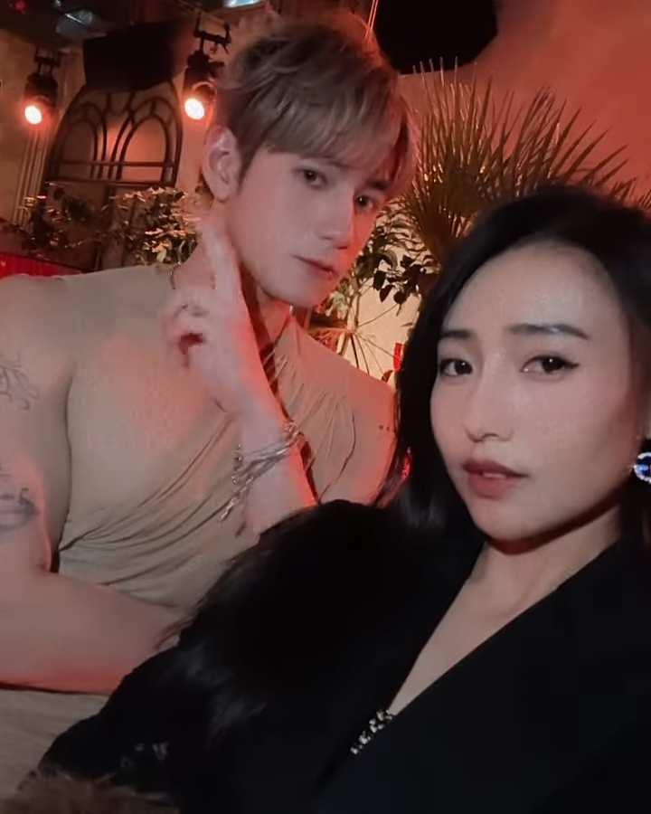 33岁可爱女神米兰连环派福利 透视裙露黑Bra性感黑丝样样齐 与索家姐斗火辣 | Nestia